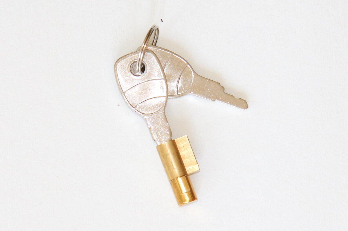 Lockable Automatic Pill Dispenser